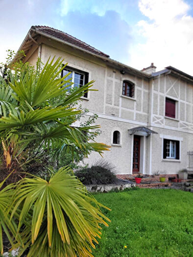 Maison à vendre - Le Mesnil-en-Thelle - 6 pièces - 3 chambres