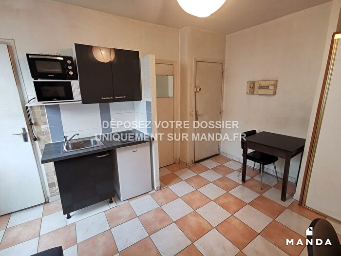 Appartement à louer - Grenoble, Berriat - 1 pièce