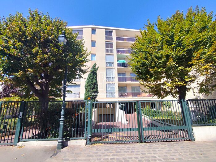 Asnières-sur-Seine, Bécon, Bourguignons : Appartement 2 pièces à vendre