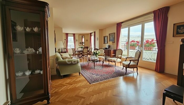 Appartement à vendre - Rueil-Malmaison, Rueil sur Seine - 5 pièces - 3 chambres