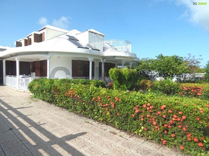 Maison à vendre - Port-Louis - 7 pièces - 6 chambres