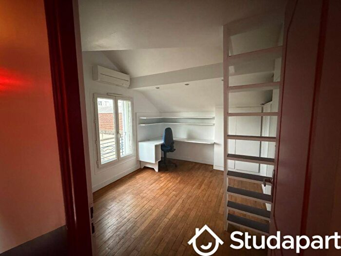 Appartement à louer - Allende, Saint-Denis - 1 pièce - 4 chambres