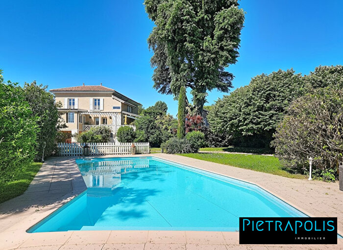 Maison 8 pièces à Genay, à vendre