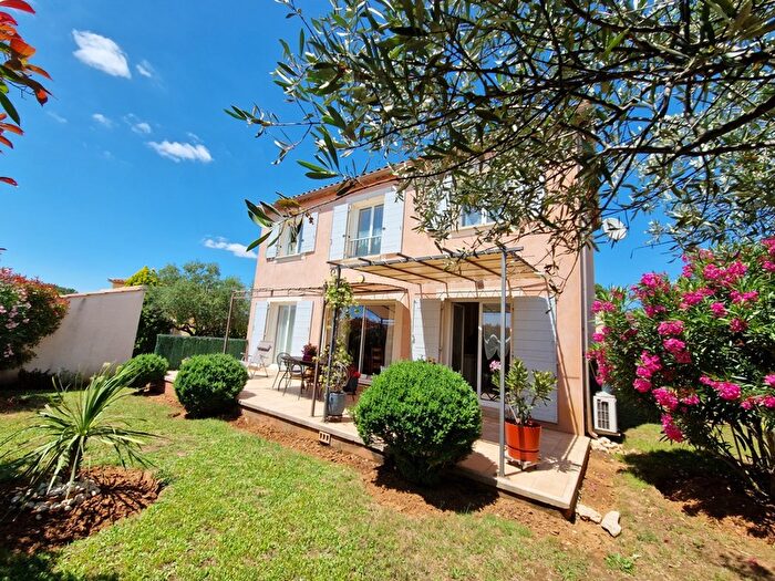 Maisons à vendre et appartements à louer - 1