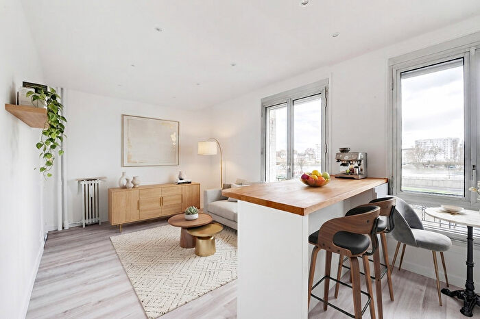 Appartement 1 pièce à Asnières-sur-Seine, Centre-ville, à vendre