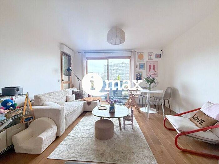 Appartement à louer - Hôtel de Ville, Courbevoie - 3 pièces - 2 chambres