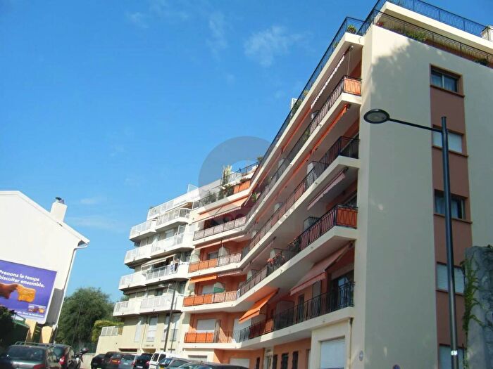 Appartement 2 pièces à Menton, à louer