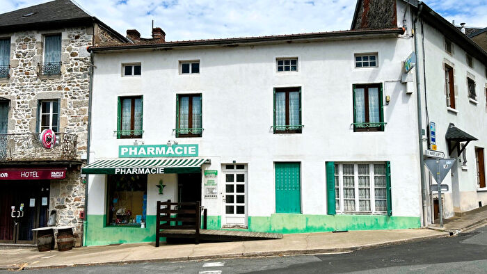 Maison à vendre - Ferrières-sur-Sichon - 6 pièces - 5 chambres