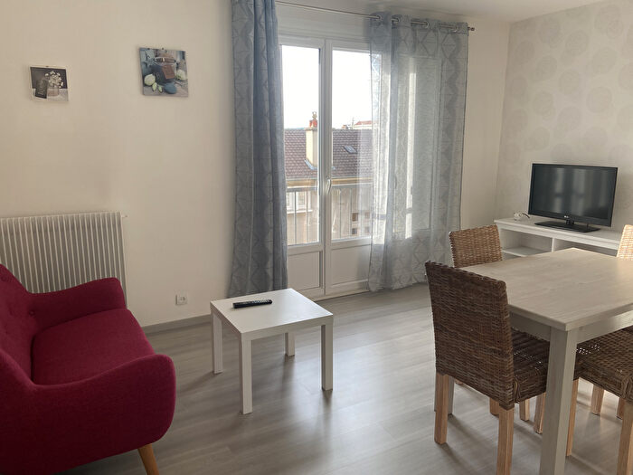 Troyes, Gare : Appartement 2 pièces à louer