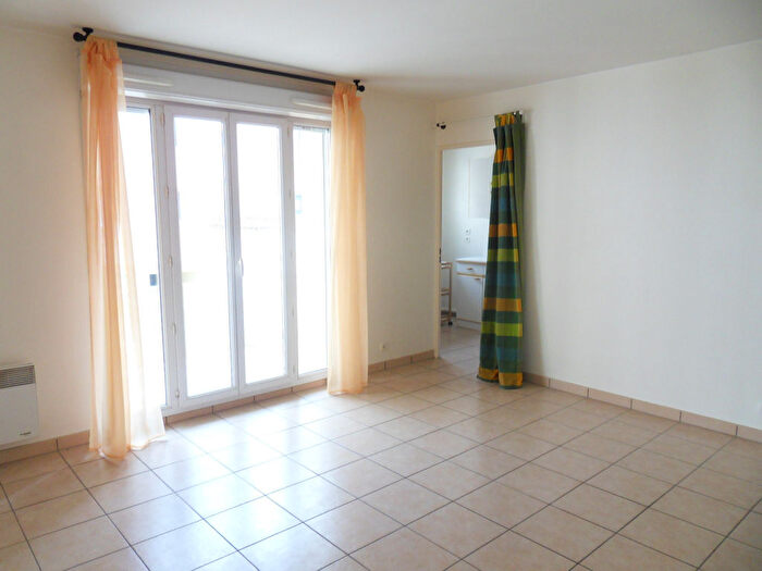 Pontoise, Les Louvrais : Appartement 1 pièce à louer