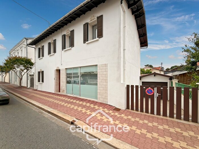 Maison 5 pièces à Arcachon, Saint-Ferdinand, à vendre