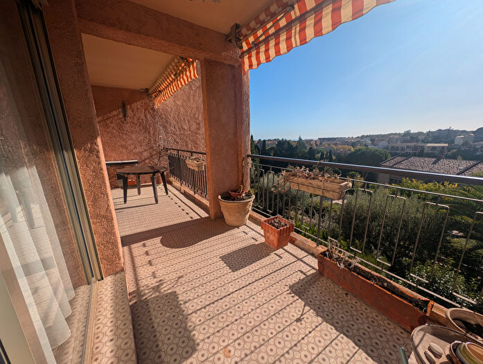 Appartement à vendre - Vence, Saint-Martin, Lubiane, Le Suve - 3 pièces - 2 chambres