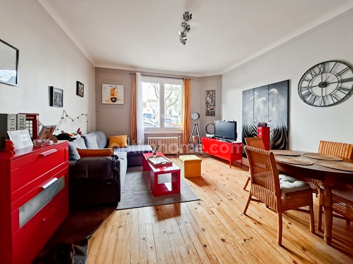 Appartement à vendre - Vichy, Champ Capelet - 2 pièces - 1 chambre