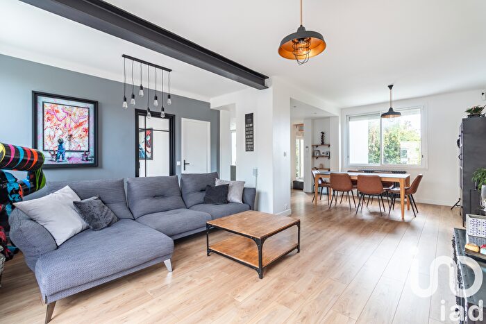 Maison à vendre - Suresnes, Centre-ville - 7 pièces - 4 chambres