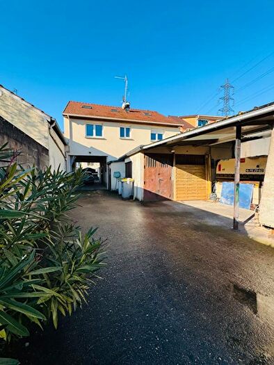 Maison à vendre - Chelles, Centre-ville, Gare, Abbesses - 7 pièces - 6 chambres