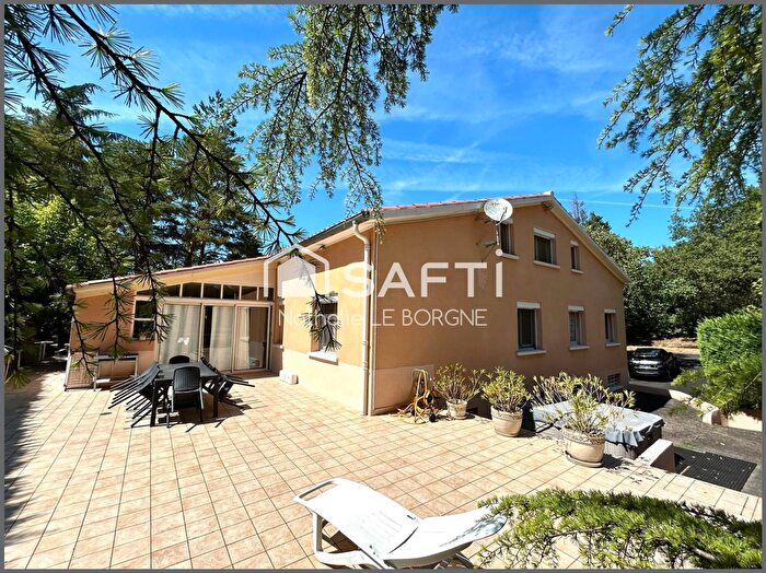 Maison à vendre - Castres, Centre-ville - 8 pièces - 5 chambres