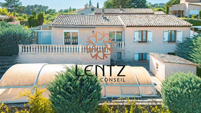 Maison 6 pièces à Pierrevert, à vendre