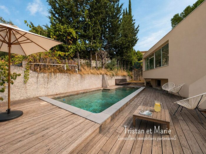 Nîmes, Puech du Teil : Maison 9 pièces à vendre