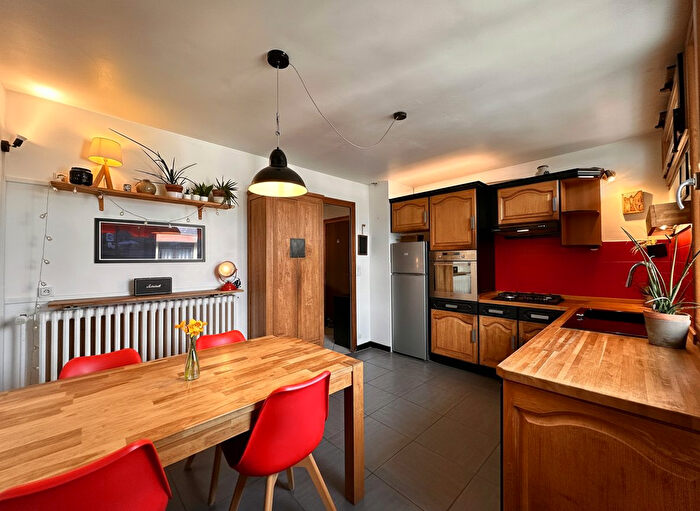 Appartement à vendre - Cluses, Centre-ville - 3 pièces - 2 chambres