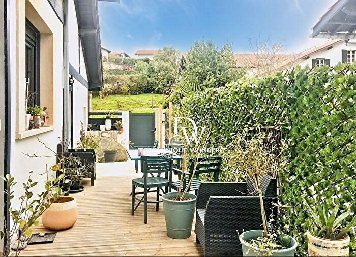 Maison 8 pièces à Urrugne, à vendre