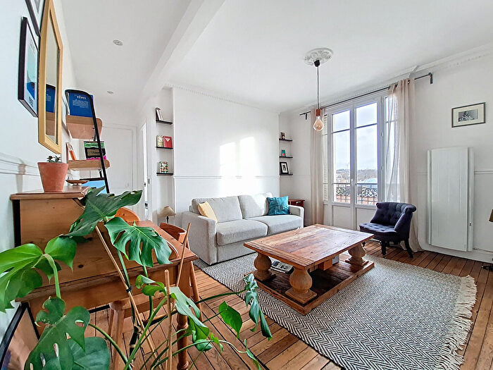 Appartement à louer - Le Perreux-sur-Marne, Centre-ville, Quais dArgonne - 2 pièces - 1 chambre