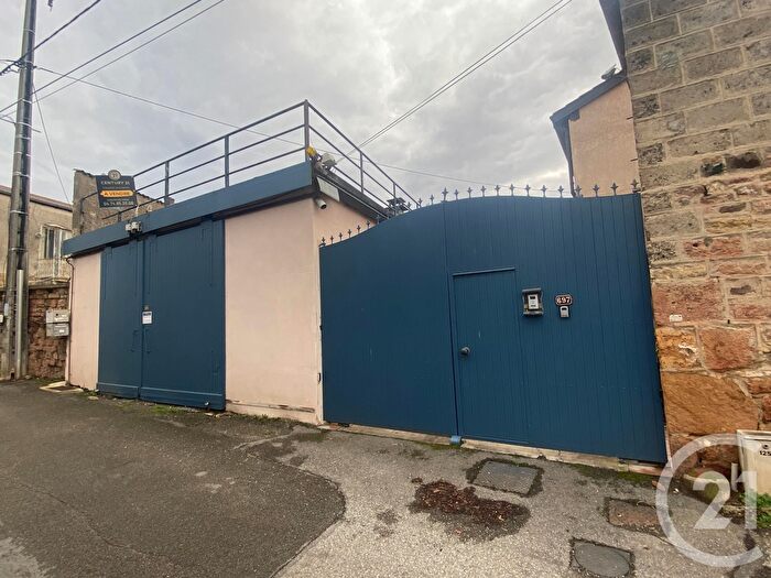 Maison à vendre - Salles-Arbuissonnas-en-Beaujolais - 5 pièces - 3 chambres