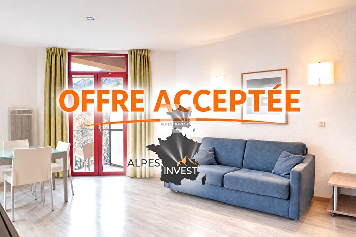 Appartement à vendre - Allevard - 3 pièces - 2 chambres