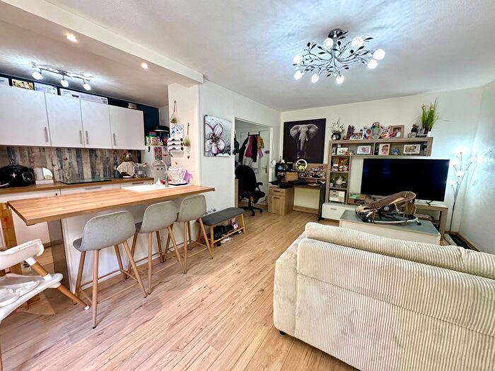 Appartement à vendre - Fréjus, Centre-ville - 3 pièces - 2 chambres