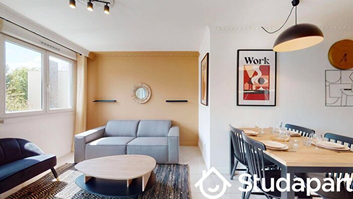 Appartement à louer - Les Lozaits, Villejuif - 1 pièce - 1 chambre