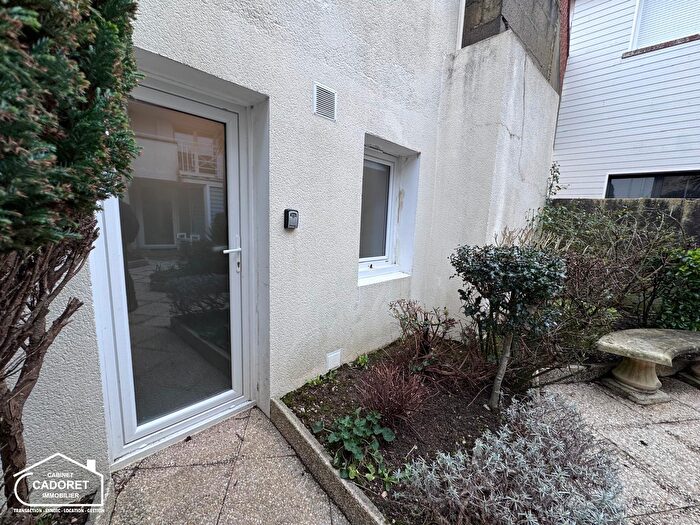 Appartement à louer - Pornic, Centre-ville, Halles, Bourg aux Moines - 1 pièce