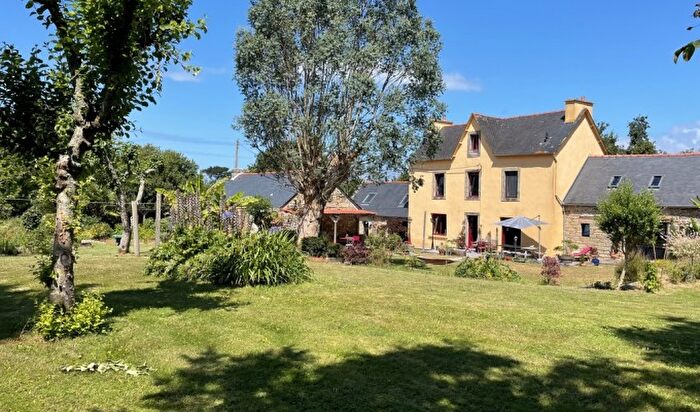 Maison à vendre - Douarnenez - 10 pièces - 4 chambres