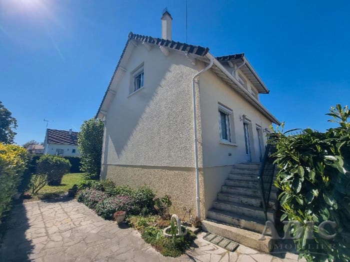 Maison 6 pièces à Saint-Mard, à vendre