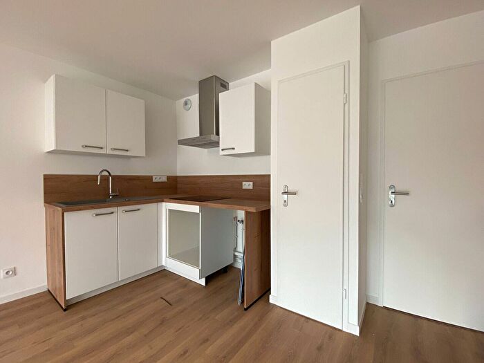 Appartement à louer - Saint Clément-Jardin des Plantes-Grammont, Rouen - 3 pièces - 2 chambres