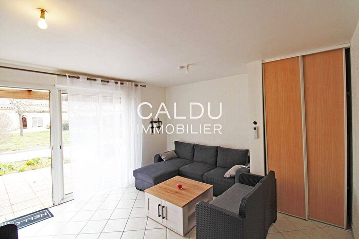 Appartement à louer - Laragne-Montéglin - 2 pièces - 1 chambre