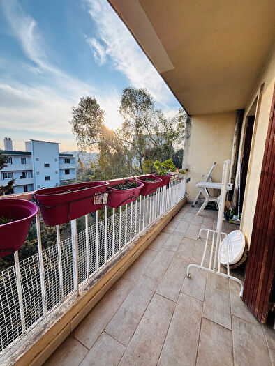 Appartement à vendre - Toulon, La Palasse - 2 pièces - 1 chambre