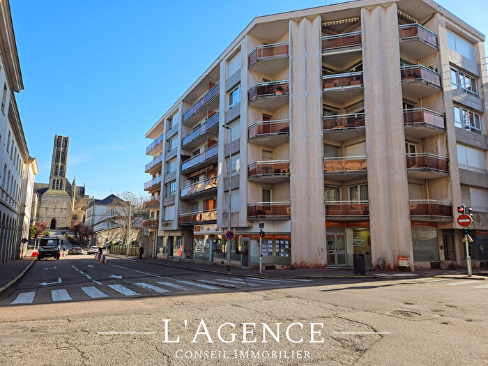 Limoges, Centre-ville, Hôtel de Ville, Emailleurs : Appartement 1 pièce à louer