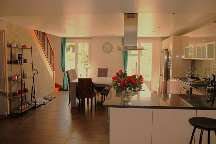 Maison à vendre - Meaux, Saint-Nicolas, Foch - 5 pièces - 4 chambres