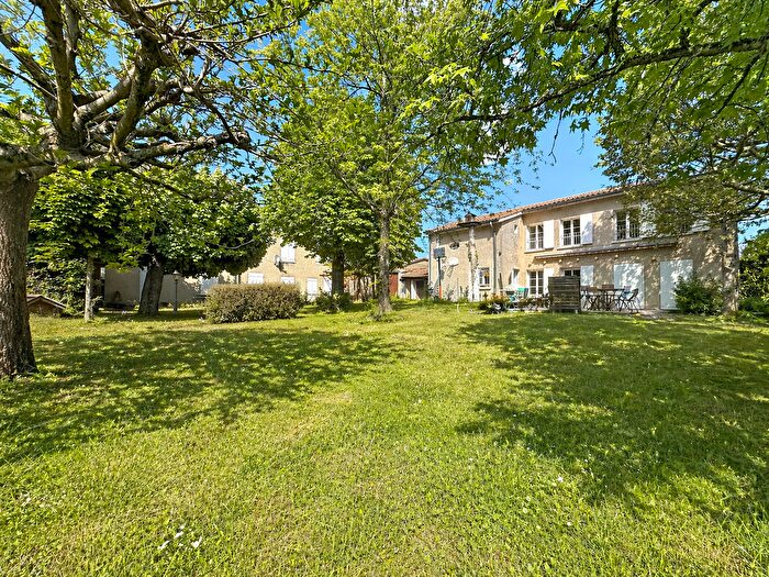 Maison 9 pièces à Chaponost, à vendre