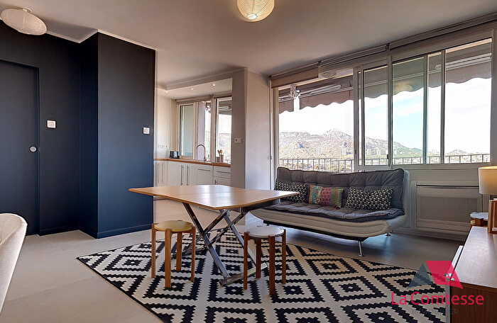 Appartement 2 pièces à louer - Marseille e, Mazargues