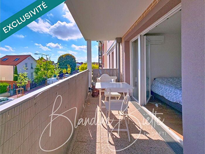 Appartement à vendre - Chatou, Ouest - 2 pièces - 1 chambre