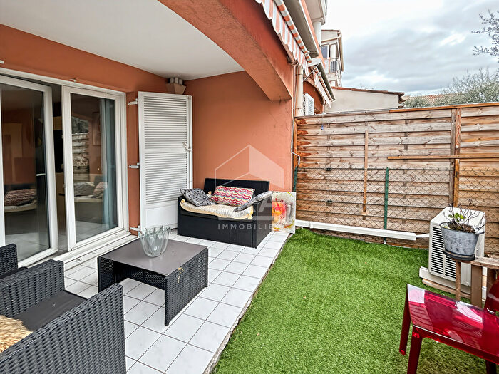 Appartement à vendre - Grasse, Saint-Antoine, Aspres, Plascassier - 3 pièces - 2 chambres