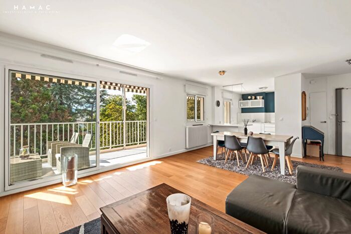 Appartement à vendre - Écully, Les Serres, Vivier - 5 pièces - 4 chambres