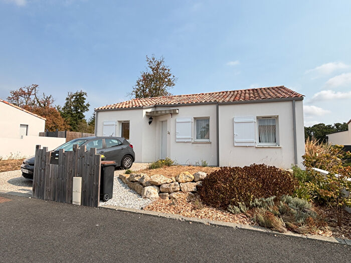 Saint-Julien-des-Landes : Maison 4 pièces à louer