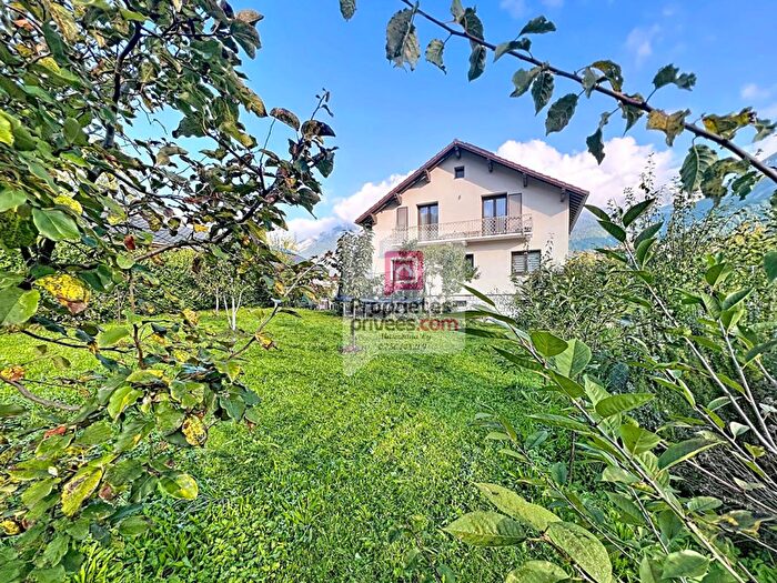 Maison à vendre - Ugine - 18 pièces - 6 chambres