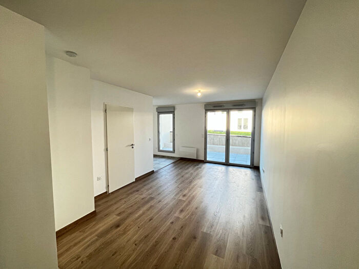 Appartement à louer - Reims, Europe, Chemin Vert - 1 pièce