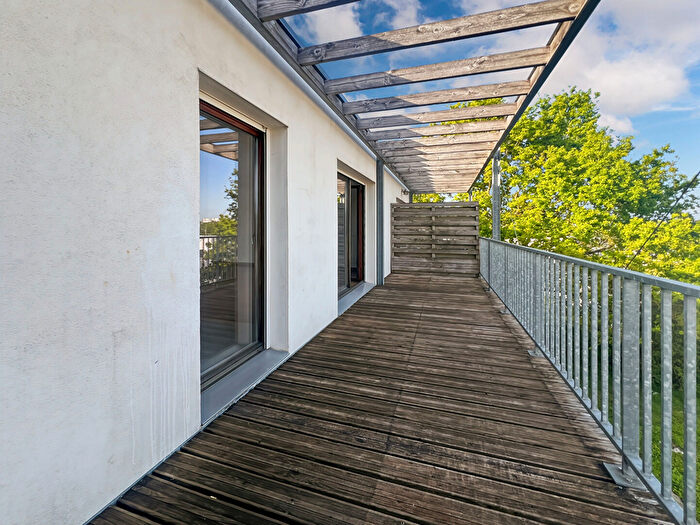 Appartement à vendre - Vezin-le-Coquet - 4 pièces - 3 chambres