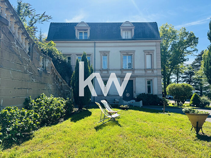 Maison à vendre - Saint-Étienne, Terrenoire - 4 pièces - 3 chambres