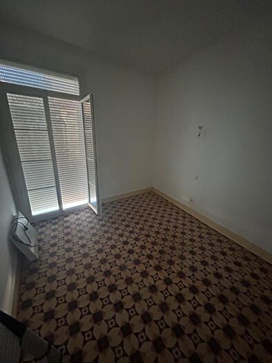 Maisons à vendre et appartements à louer - 1