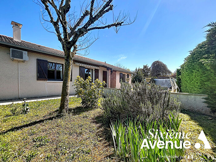 Chassieu : Maison 4 pièces à vendre