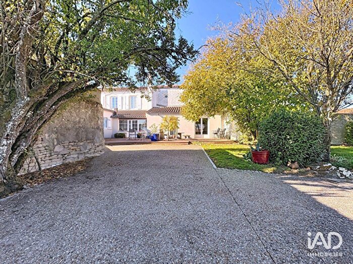 Maison à vendre - Charron - 6 pièces - 5 chambres